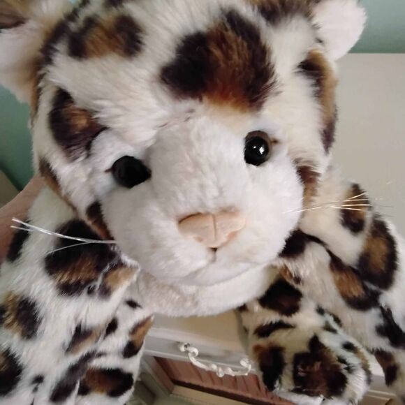 Build-A-Bear | Toys | Build A Bear Snow Leopard Retired | Poshmark